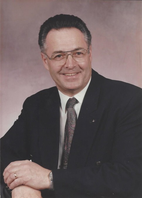 Wallace "Roger" Nauss Obituary - Lunenburg, NS | Dana L. Sweeny Funeral ...
