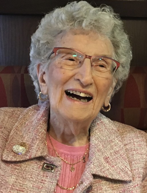 Edith Taylor Obituary - Lunenburg, NS | Dana L. Sweeny Funeral Home